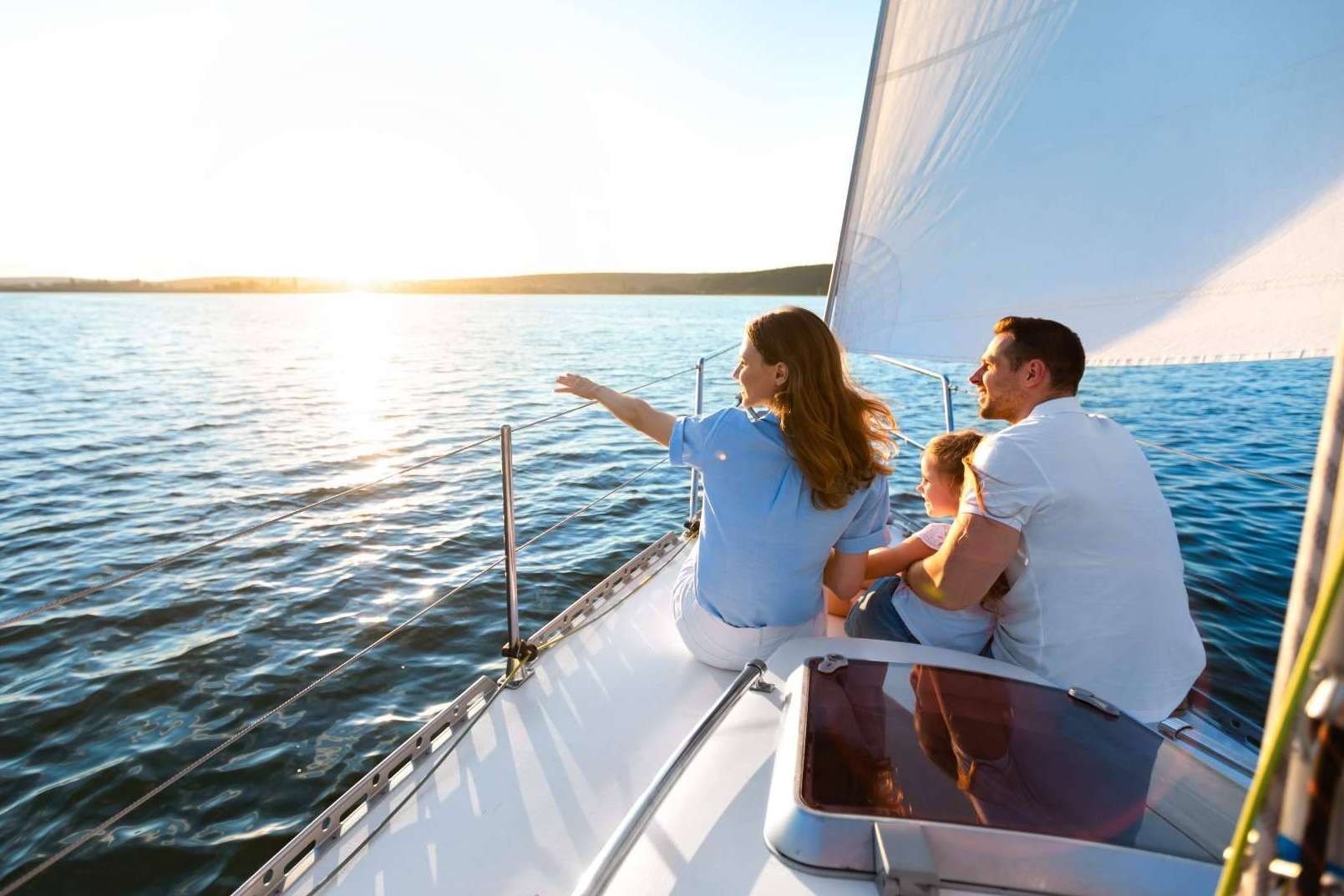 Vacaciones ideales a bordo de EXOPIA IBIZA CHARTER - Somos Economia