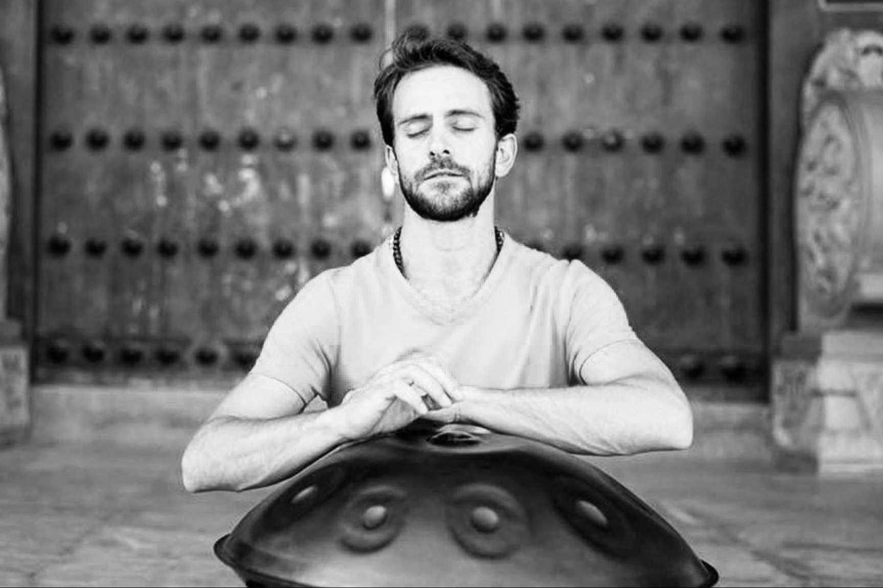 El curso de Ravi Ram, 'Viaje a través de los Chakras', para el crecimiento personal - Somos Economia