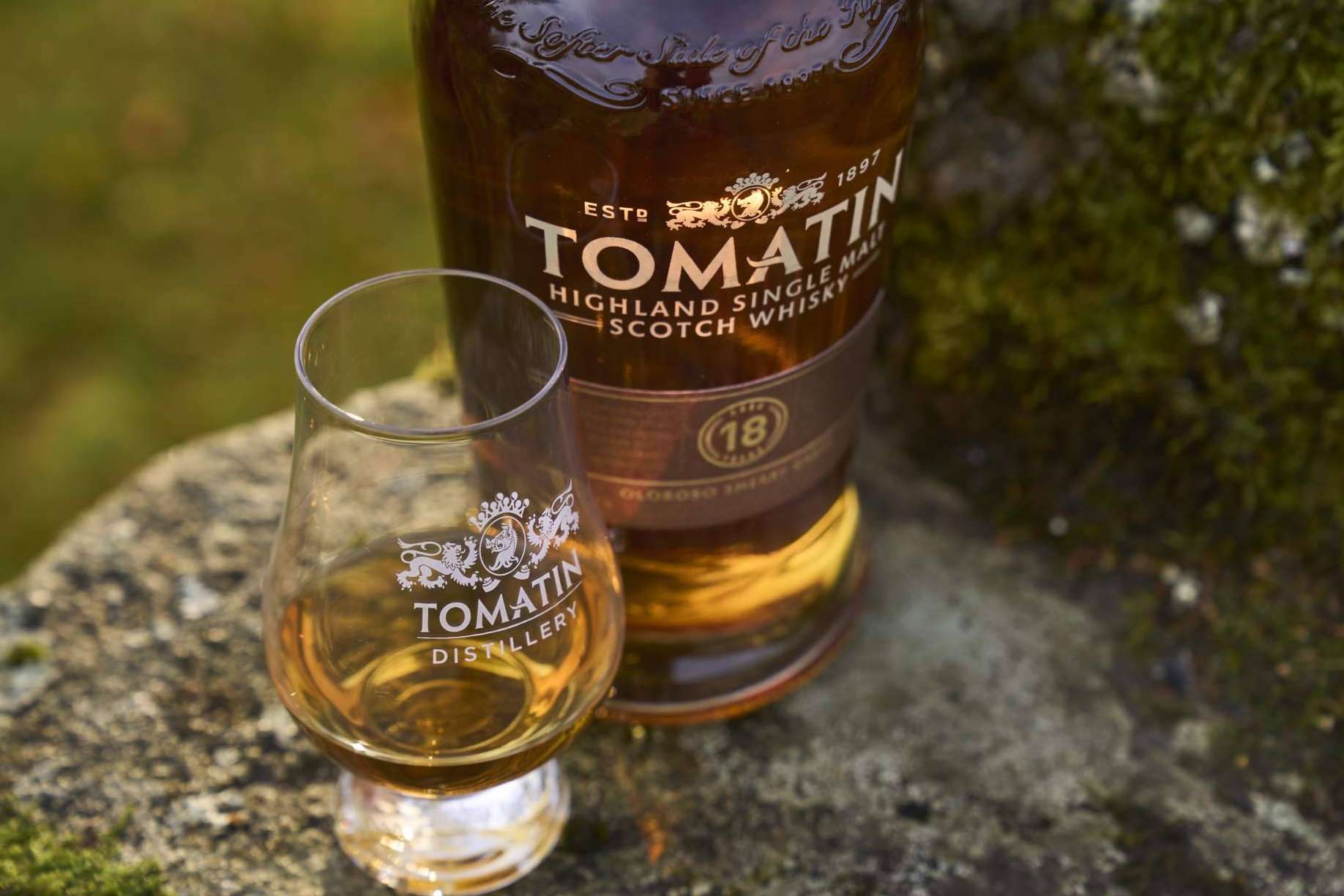Tomatin Legacy, reconocido como 'Mejor Whisky del Mundo' por su excepcional relación culo ...
