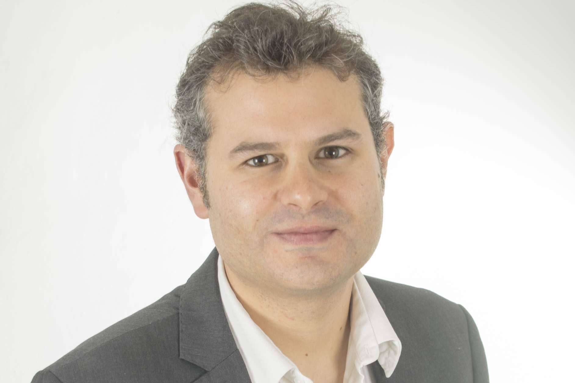 Rubén Camacho, psicólogo y coach, ayuda a las personas a construir una ...